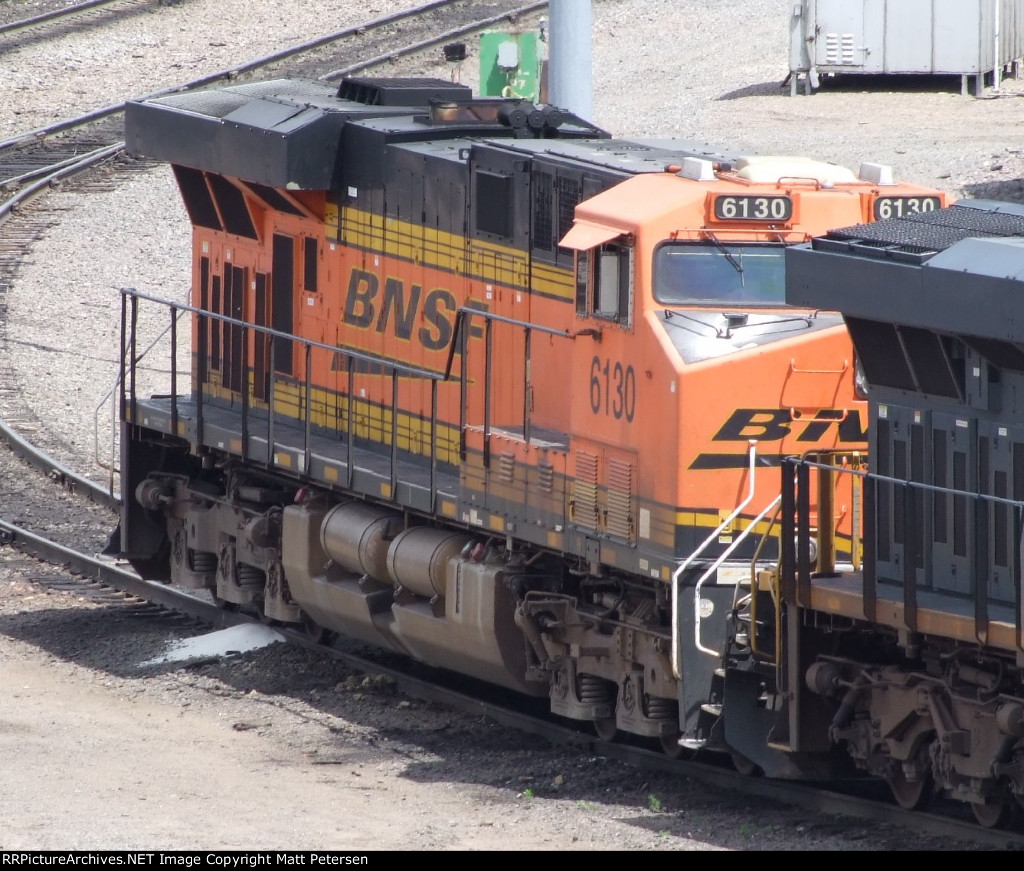 BNSF 6130